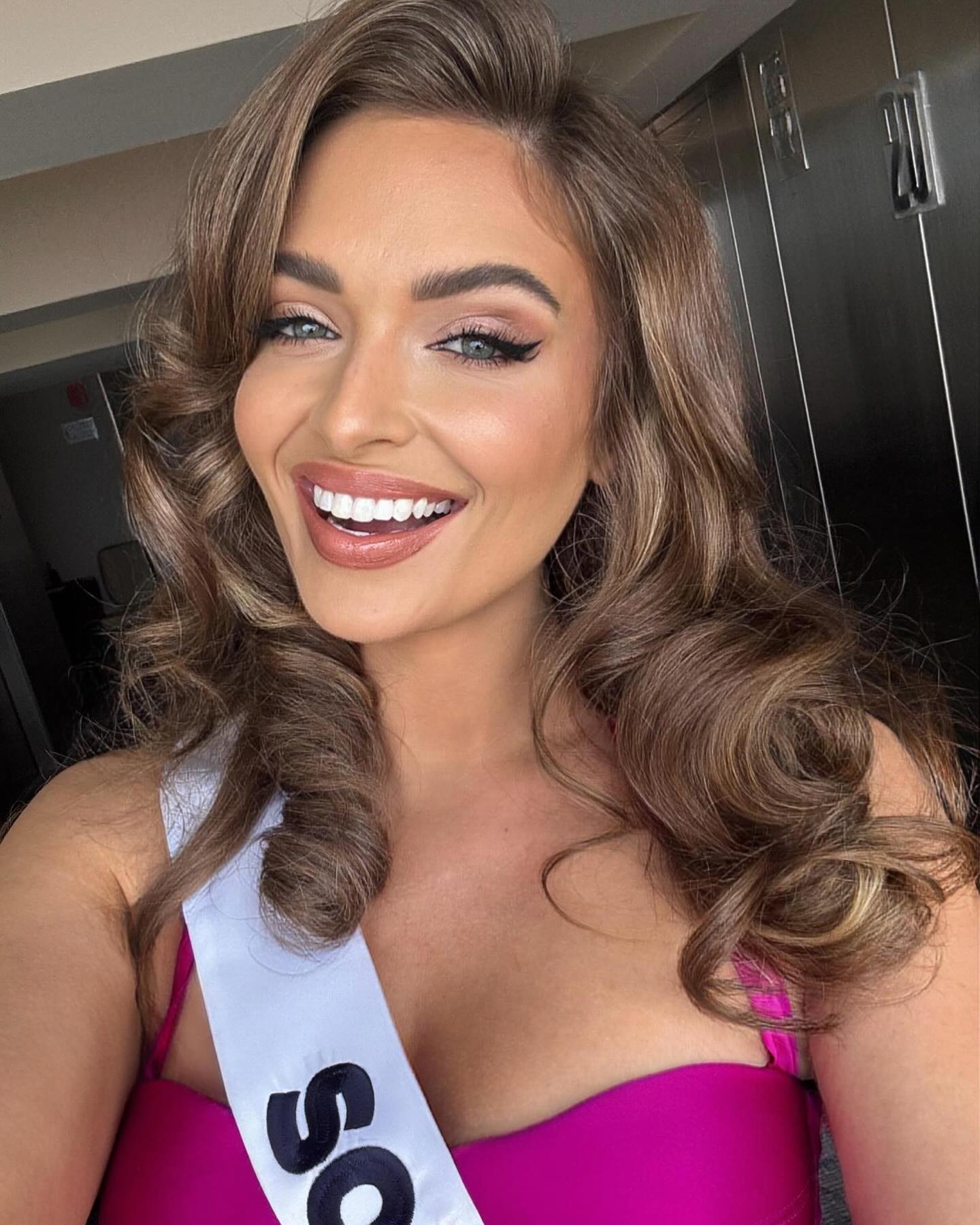 S3 Excited To Broadcast Miss South Africa Mia Le Rouxs Historic Miss